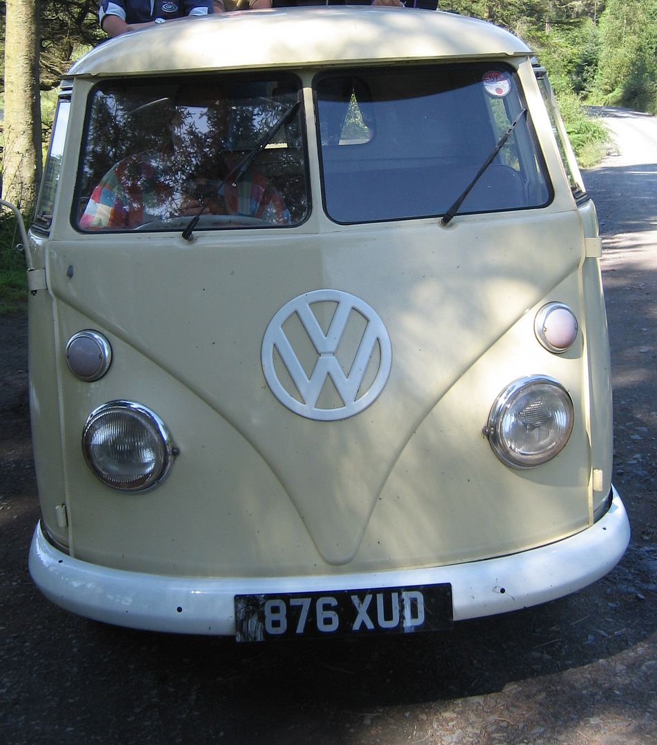 TheSamba.com :: Split Bus - View topic - Ivory (l62) White Split buses